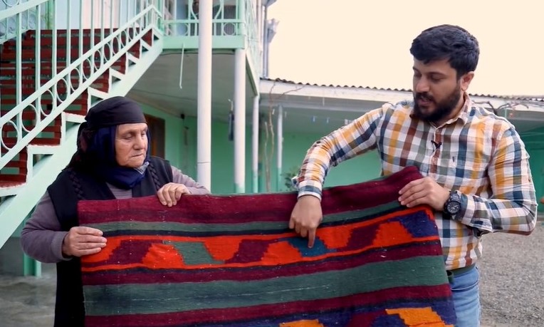 ძაფის ტბა | INDIGO